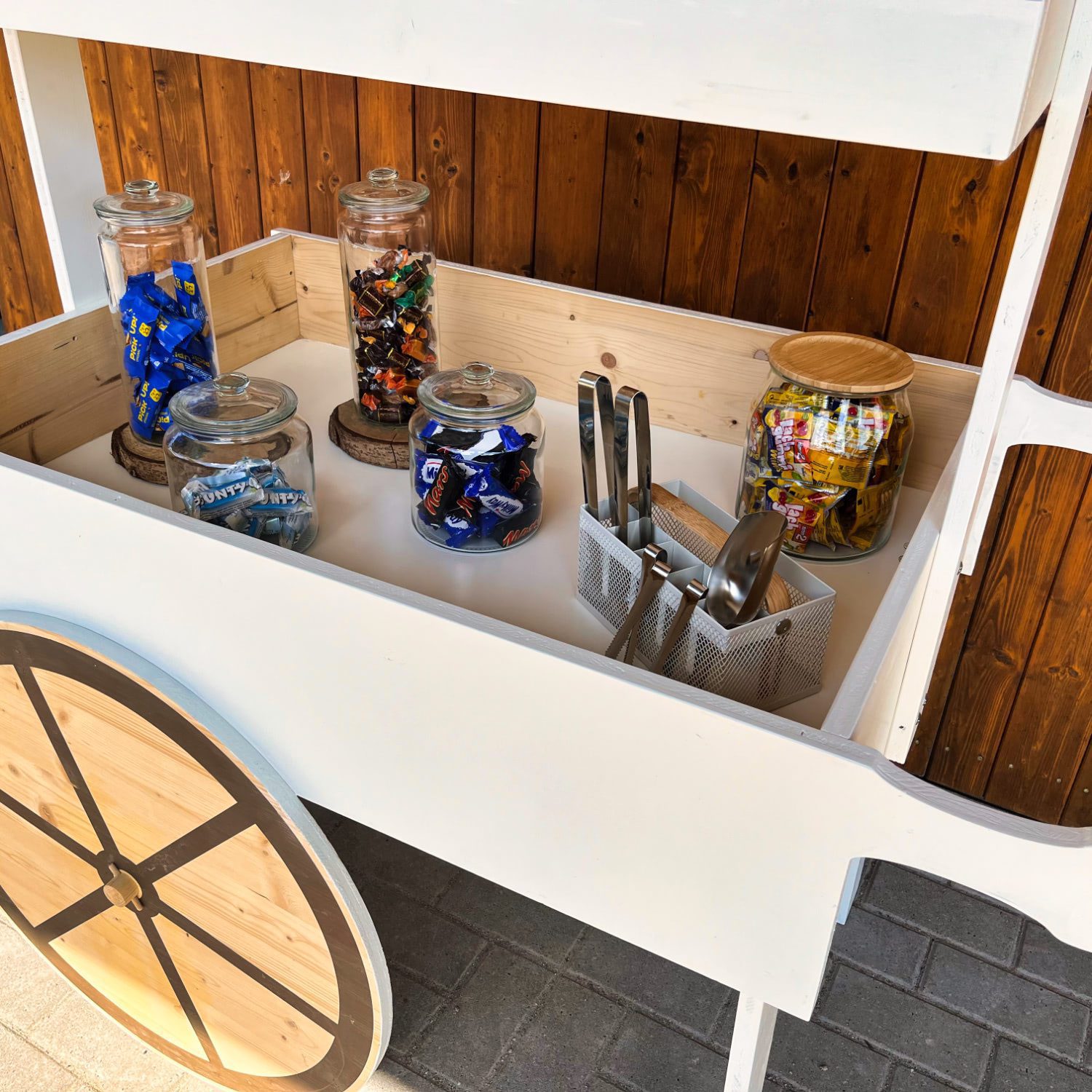 XXL Candybar Wagen 🍭 mieten - 🤡 KinderEvents Sehnde 🧒